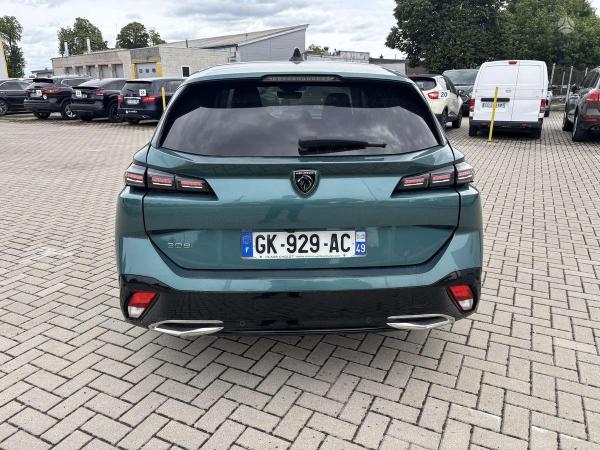 Green Peugeot 308 2022 in Taurage, with an engine capacity of 1.50 L and mileage of 179 thousand km for 9900 €, photo 8 on AUTOMOTO.COM.LV