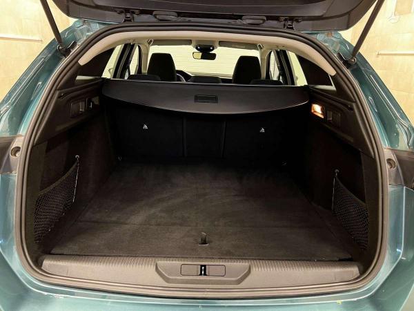 Green Peugeot 308 2022 in Marijampole, with an engine capacity of 1.20 L and mileage of 171 thousand km for 10164 €, photo 10 on AUTOMOTO.COM.LV