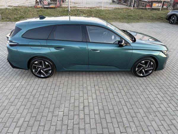 Green Peugeot 308 2022 in Marijampole, with an engine capacity of 1.20 L and mileage of 93 thousand km for 11616 €, photo 9 on AUTOMOTO.COM.LV