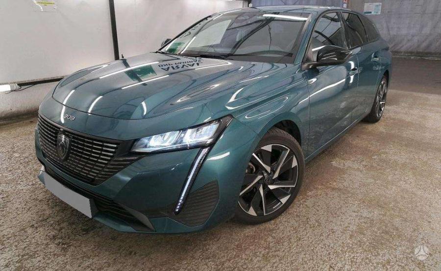 Green Peugeot 308 2023 in Vilnius, with an engine capacity of 1.50 L and mileage of 144 thousand km for 13555 €, photo 1 on AUTOMOTO.COM.LV