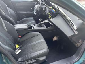 Zaļš Peugeot 308 2023 Tauragė, ar dzinēja tilpumu 1.20 L un nobraukumu 181 tūkst. km par 10300 €, foto 13 vietnē AUTOMOTO.COM.LV