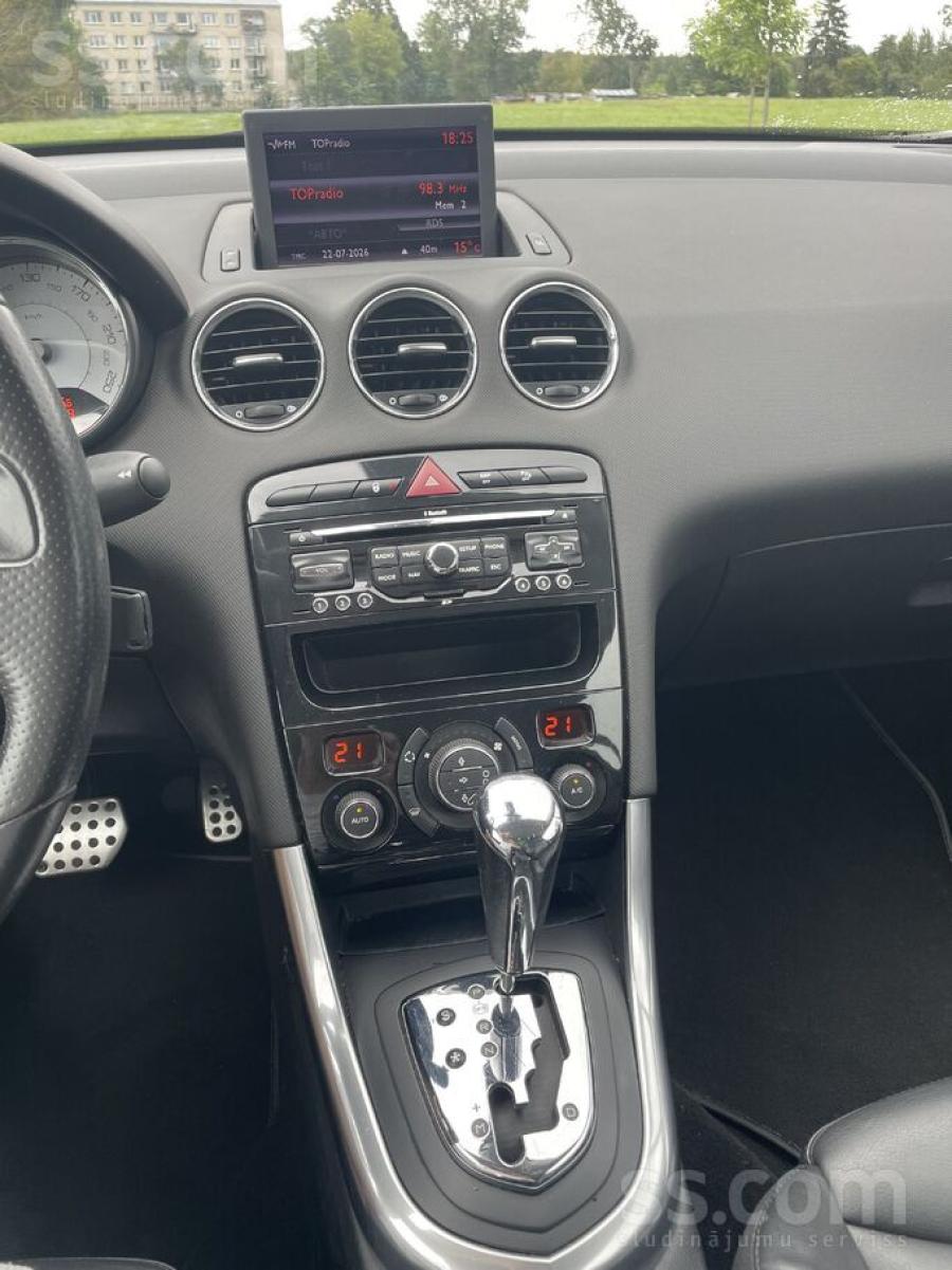 Grey Peugeot 308 2009 in Riga, with an engine capacity of 1.60 L and mileage of 67 thousand km for 5500 €, photo 11 on AUTOMOTO.COM.LV
