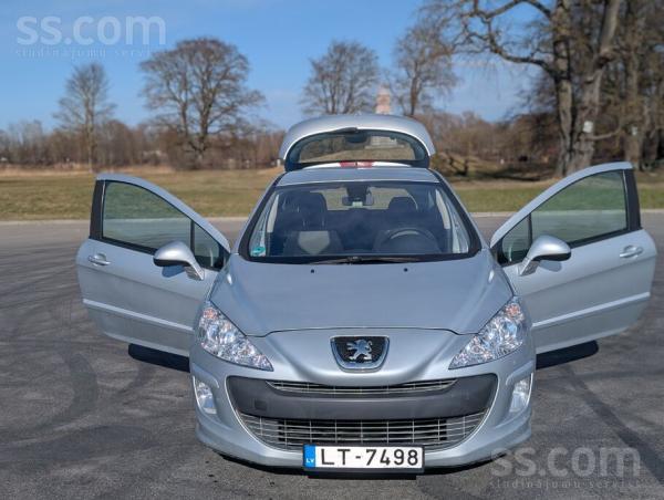 Grey Peugeot 308 2009 in Riga, with an engine capacity of 1.60 L and mileage of 270 thousand km for 1500 €, photo 6 on AUTOMOTO.COM.LV