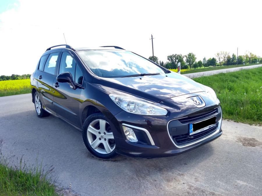 Grey Peugeot 308 2012 in Vilkaviskis, with an engine capacity of 1.60 L and mileage of 270 thousand km for 2000 €, photo 1 on AUTOMOTO.COM.LV