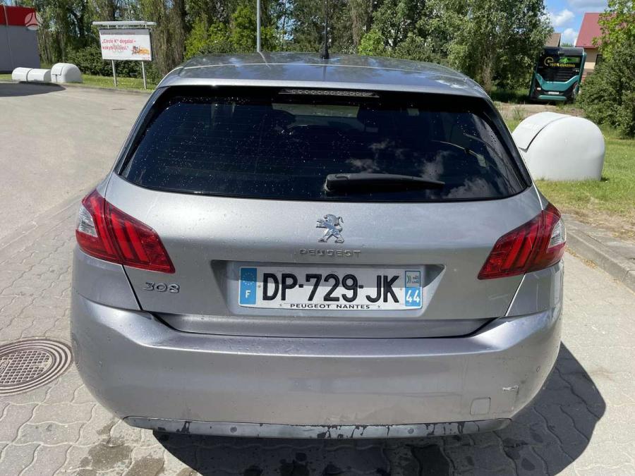 Серый Пежо 308 2015 в Таураге, объемом двигателя 1.20 л и пробегом 185 тыс. км за 2700 €, фото 8 на AUTOMOTO.COM.LV