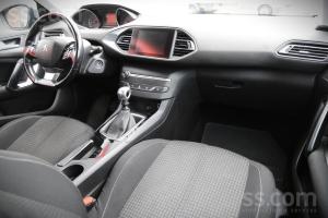 Pelēks Peugeot 308 2018 Rīga, ar dzinēja tilpumu 1.20 L un nobraukumu 71 tūkst. km par 6695 €, foto 11 vietnē AUTOMOTO.COM.LV