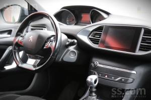 Pelēks Peugeot 308 2018 Rīga, ar dzinēja tilpumu 1.20 L un nobraukumu 71 tūkst. km par 6695 €, foto 12 vietnē AUTOMOTO.COM.LV