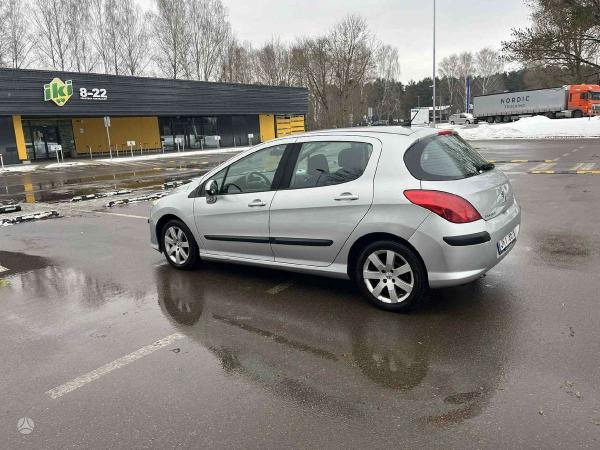 Pelēks Peugeot 308 2006 Prienai, ar dzinēja tilpumu 1.60 L un nobraukumu 182 tūkst. km par 1700 €, foto 1 vietnē AUTOMOTO.COM.LV