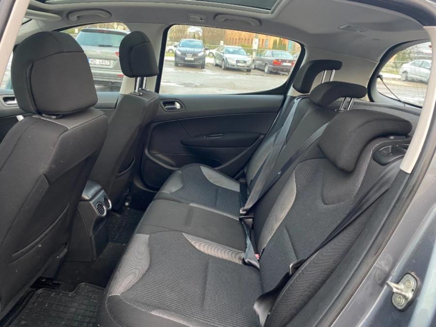 Pelēks Peugeot 308 2007 Rīga, ar dzinēja tilpumu 1.60 L un nobraukumu 154 tūkst. km par 2950 €, foto 12 vietnē AUTOMOTO.COM.LV