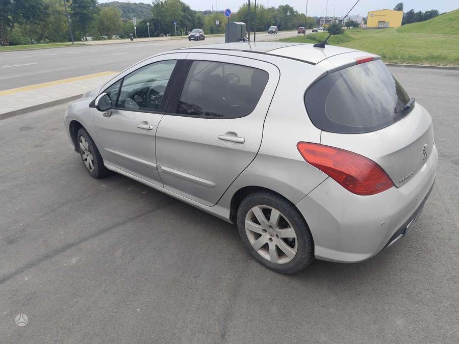 Grey Peugeot 308 2007 in Kaunas, with an engine capacity of 1.56 L and mileage of 287 thousand km for 1400 €, photo 4 on AUTOMOTO.COM.LV