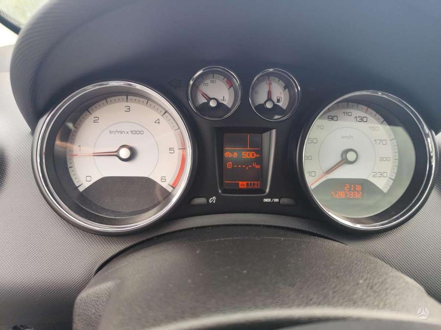 Grey Peugeot 308 2007 in Kaunas, with an engine capacity of 1.56 L and mileage of 287 thousand km for 1400 €, photo 7 on AUTOMOTO.COM.LV