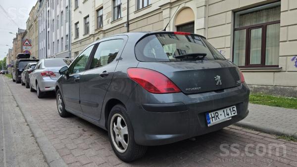 Grey Peugeot 308 2008 in Riga, with an engine capacity of 1.60 L and mileage of 235 thousand km for 940 €, photo 1 on AUTOMOTO.COM.LV