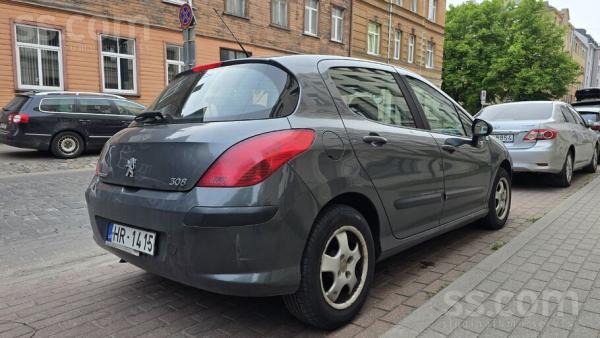 Grey Peugeot 308 2008 in Riga, with an engine capacity of 1.60 L and mileage of 235 thousand km for 940 €, photo 2 on AUTOMOTO.COM.LV