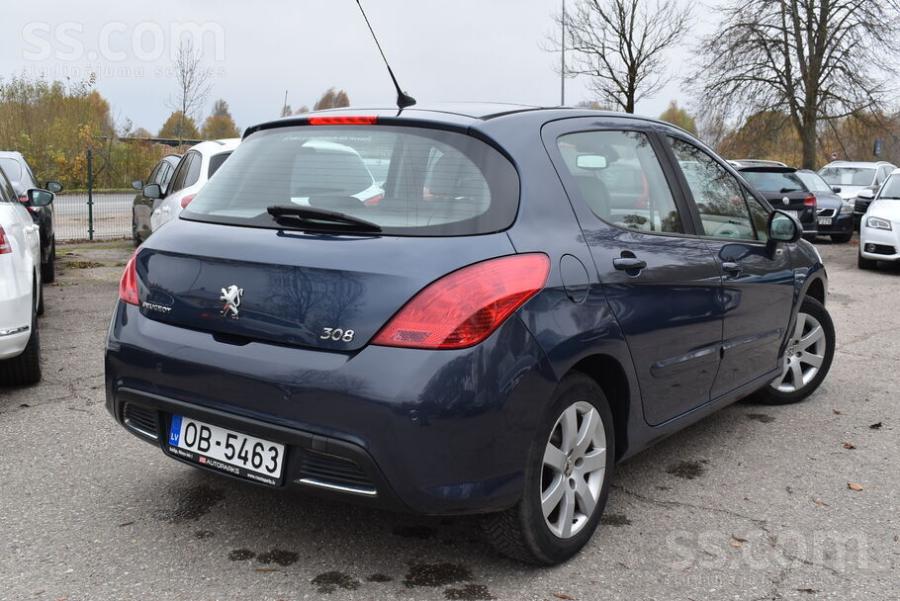 Grey Peugeot 308 2008 in Kuldiga, with an engine capacity of 1.60 L and mileage of 0 thousand km for 5350 €, photo 2 on AUTOMOTO.COM.LV
