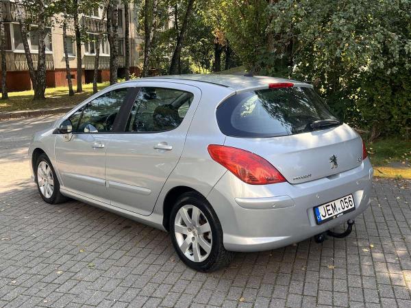 Pelēks Peugeot 308 2008 Viļņa, ar dzinēja tilpumu 1.56 L un nobraukumu 294 tūkst. km par 1800 €, foto 4 vietnē AUTOMOTO.COM.LV