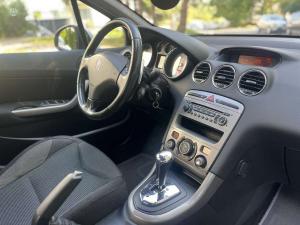 Pelēks Peugeot 308 2008 Viļņa, ar dzinēja tilpumu 1.56 L un nobraukumu 294 tūkst. km par 1800 €, foto 19 vietnē AUTOMOTO.COM.LV