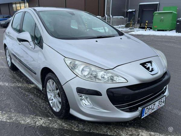 Pelēks Peugeot 308 2008 Viļņa, ar dzinēja tilpumu 1.60 L un nobraukumu 161 tūkst. km par 1750 €, foto 1 vietnē AUTOMOTO.COM.LV