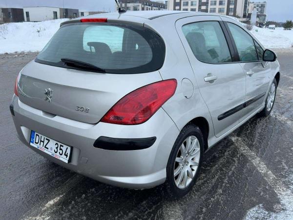 Pelēks Peugeot 308 2008 Viļņa, ar dzinēja tilpumu 1.60 L un nobraukumu 161 tūkst. km par 1750 €, foto 3 vietnē AUTOMOTO.COM.LV