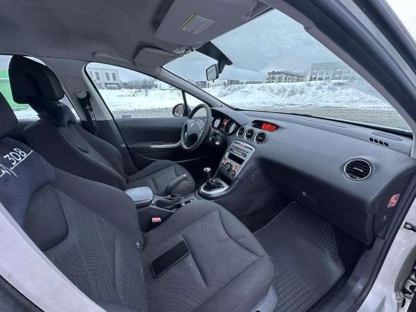 Pelēks Peugeot 308 2008 Viļņa, ar dzinēja tilpumu 1.60 L un nobraukumu 161 tūkst. km par 1750 €, foto 7 vietnē AUTOMOTO.COM.LV