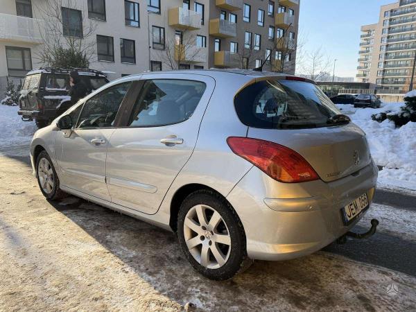 Pelēks Peugeot 308 2008 Viļņa, ar dzinēja tilpumu 1.56 L un nobraukumu 293 tūkst. km par 1750 €, foto 4 vietnē AUTOMOTO.COM.LV