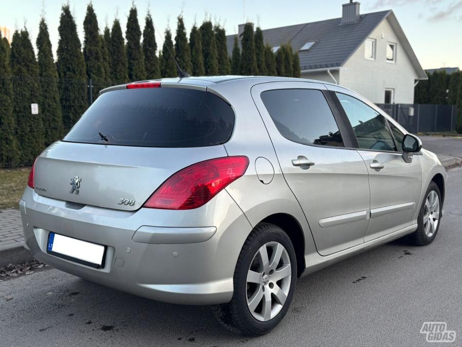 Grey Peugeot 308 2008 in Kaunas, with an engine capacity of 1.60 L and mileage of 120 thousand km for 1950 €, photo 3 on AUTOMOTO.COM.LV