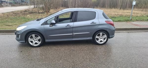 Grey Peugeot 308 2008 in Utena, with an engine capacity of 2.00 L and mileage of 349 thousand km for 1450 €, photo 4 on AUTOMOTO.COM.LV