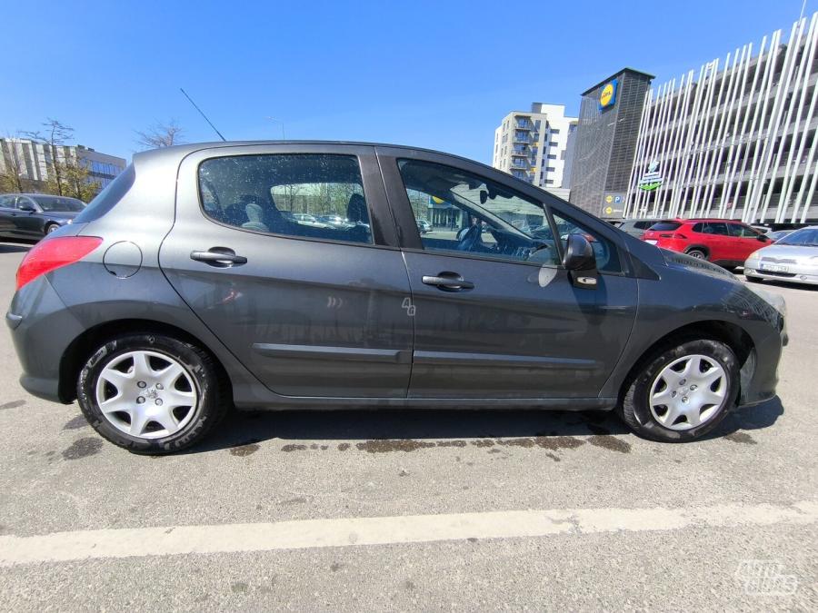 Grey Peugeot 308 2008 in Vilnius, with an engine capacity of 1.60 L and mileage of 118 thousand km for 4200 €, photo 7 on AUTOMOTO.COM.LV