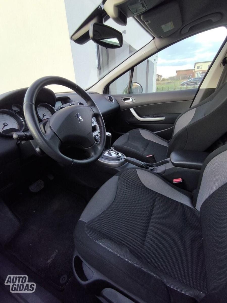 Grey Peugeot 308 2008 in Vilnius, with an engine capacity of 1.60 L and mileage of 118 thousand km for 4200 €, photo 14 on AUTOMOTO.COM.LV