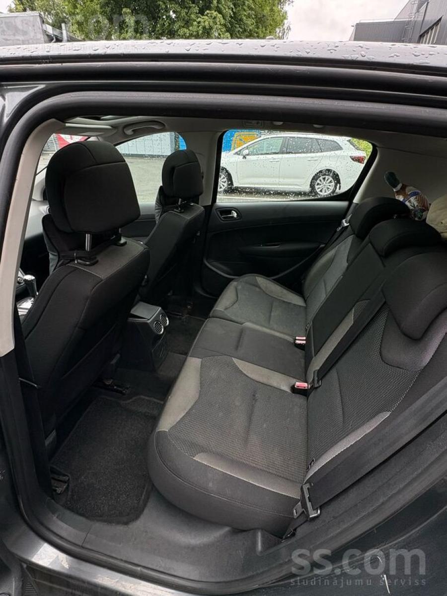 Grey Peugeot 308 2008 in Riga, with an engine capacity of 1.60 L and mileage of 326 thousand km for 1600 €, photo 9 on AUTOMOTO.COM.LV