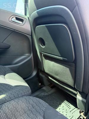 Grey Peugeot 308 2008 in Riga, with an engine capacity of 1.60 L and mileage of 356 thousand km for 1590 €, photo 7 on AUTOMOTO.COM.LV