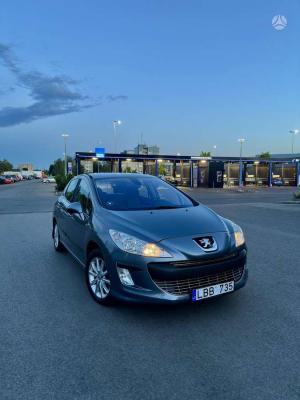 Pelēks Peugeot 308 2008 Viļņa, ar dzinēja tilpumu 2.00 L un nobraukumu 245 tūkst. km par 3200 €, foto 1 vietnē AUTOMOTO.COM.LV