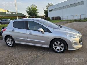 Grey Peugeot 308 2008 in Riga, with an engine capacity of 1.60 L and mileage of 110 thousand km for 2500 €, photo 3 on AUTOMOTO.COM.LV