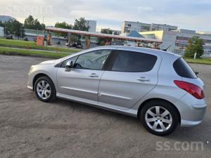 Grey Peugeot 308 2008 in Riga, with an engine capacity of 1.60 L and mileage of 110 thousand km for 2500 €, photo 4 on AUTOMOTO.COM.LV