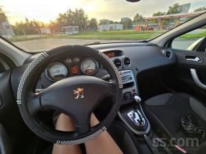 Grey Peugeot 308 2008 in Riga, with an engine capacity of 1.60 L and mileage of 110 thousand km for 2500 €, photo 12 on AUTOMOTO.COM.LV