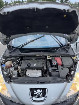 Grey Peugeot 308 2008 in Riga, with an engine capacity of 1.60 L and mileage of 110 thousand km for 2500 €, photo 16 on AUTOMOTO.COM.LV