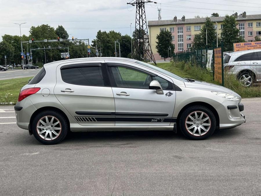 Pelēks Peugeot 308 2008 Narva, ar dzinēja tilpumu 1.40 L un nobraukumu 133 tūkst. km par 1499 €, foto 17 vietnē AUTOMOTO.COM.LV
