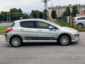 Pelēks Peugeot 308 2008 Narva, ar dzinēja tilpumu 1.40 L un nobraukumu 133 tūkst. km par 1499 €, foto 3 vietnē AUTOMOTO.COM.LV