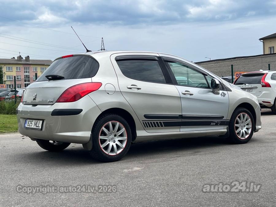 Pelēks Peugeot 308 2008 Narva, ar dzinēja tilpumu 1.40 L un nobraukumu 133 tūkst. km par 1499 €, foto 6 vietnē AUTOMOTO.COM.LV