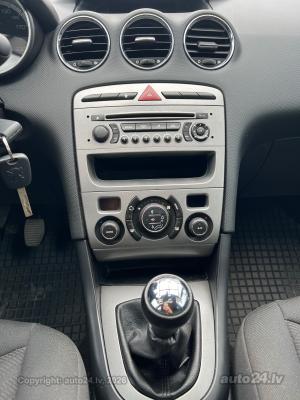 Pelēks Peugeot 308 2008 Narva, ar dzinēja tilpumu 1.40 L un nobraukumu 133 tūkst. km par 1499 €, foto 17 vietnē AUTOMOTO.COM.LV