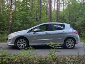 Grey Peugeot 308 2008 in Vilnius, with an engine capacity of 1.60 L and mileage of 152 thousand km for 1099 €, photo 8 on AUTOMOTO.COM.LV