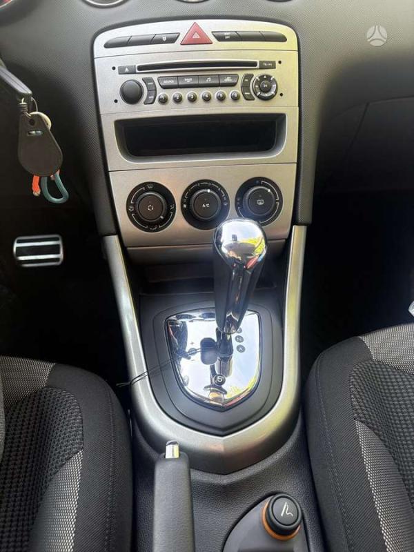 Pelēks Peugeot 308 2008 Kauņa, ar dzinēja tilpumu 1.56 L un nobraukumu 245 tūkst. km par 2100 €, foto 9 vietnē AUTOMOTO.COM.LV