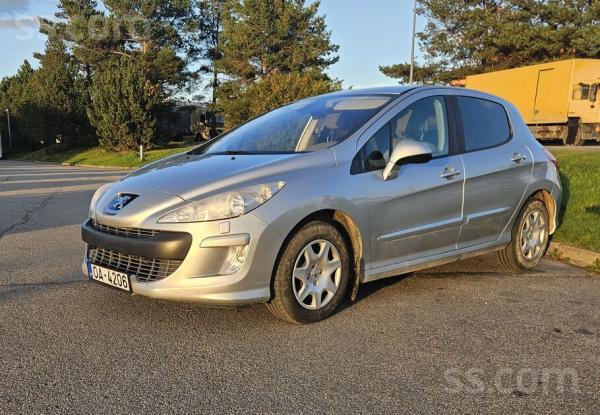 Peugeot 308 2008 Rīga vietnē Pelēks Peugeot 308 2008 Rīga, ar dzinēja tilpumu 1.60 L un nobraukumu 216 tūkst. km par 3100 €, foto 1 vietnē AUTOMOTO.COM.LV