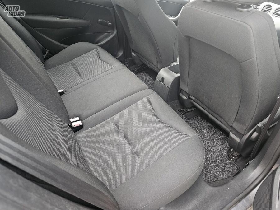 Grey Peugeot 308 2008 in Vilnius, with an engine capacity of 1.40 L and mileage of 171 thousand km for 1950 €, photo 17 on AUTOMOTO.COM.LV