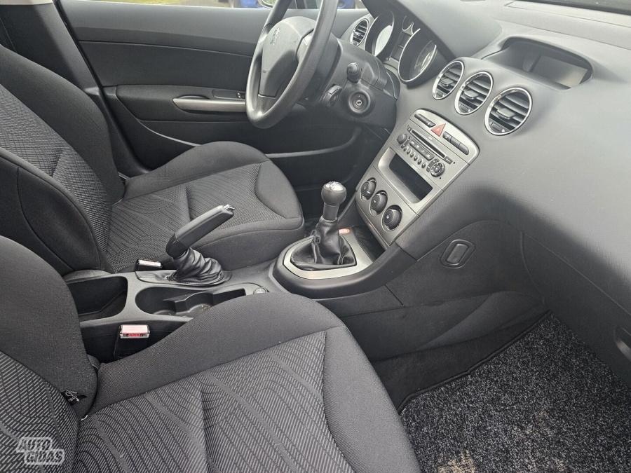 Grey Peugeot 308 2008 in Vilnius, with an engine capacity of 1.40 L and mileage of 171 thousand km for 1950 €, photo 18 on AUTOMOTO.COM.LV