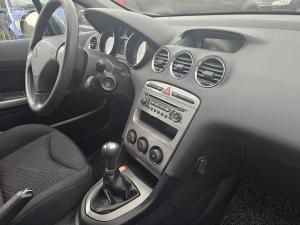 Grey Peugeot 308 2008 in Vilnius, with an engine capacity of 1.40 L and mileage of 171 thousand km for 1950 €, photo 20 on AUTOMOTO.COM.LV