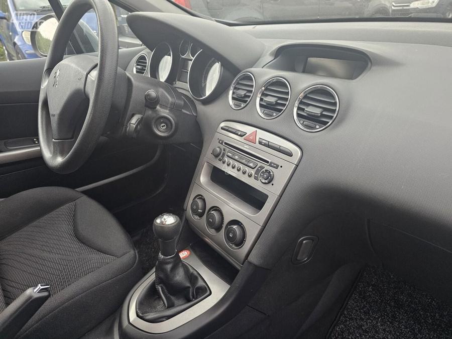 Grey Peugeot 308 2008 in Vilnius, with an engine capacity of 1.40 L and mileage of 171 thousand km for 1950 €, photo 20 on AUTOMOTO.COM.LV