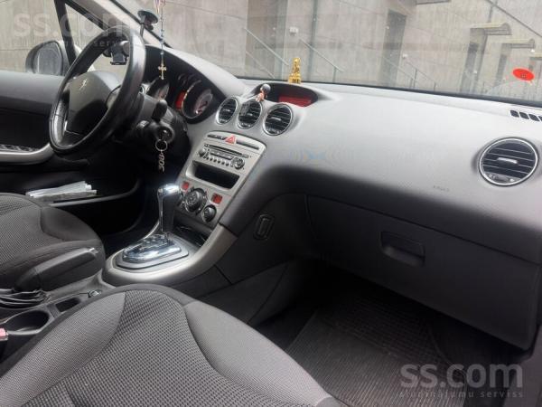 Pelēks Peugeot 308 2008 Rīga, ar dzinēja tilpumu 1.60 L un nobraukumu 127 tūkst. km par 2400 €, foto 6 vietnē AUTOMOTO.COM.LV