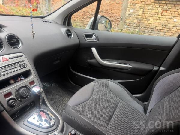 Pelēks Peugeot 308 2008 Rīga, ar dzinēja tilpumu 1.60 L un nobraukumu 127 tūkst. km par 2400 €, foto 8 vietnē AUTOMOTO.COM.LV
