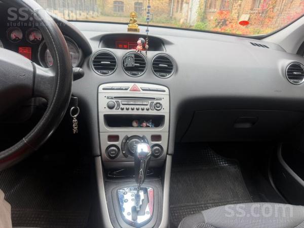 Pelēks Peugeot 308 2008 Rīga, ar dzinēja tilpumu 1.60 L un nobraukumu 127 tūkst. km par 2400 €, foto 11 vietnē AUTOMOTO.COM.LV