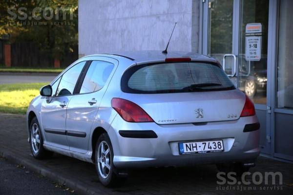 Peugeot 308 2008 Rīga vietnē Pelēks Peugeot 308 2008 Rīga, ar dzinēja tilpumu 1.60 L un nobraukumu 216 tūkst. km par 1495 €, foto 6 vietnē AUTOMOTO.COM.LV